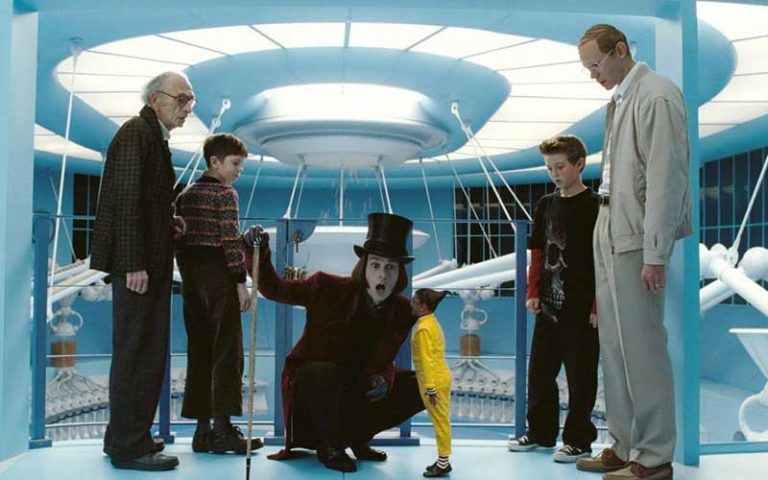 Ο Τσάρλι και το Εργοστάσιο Σοκολάτας (2005)