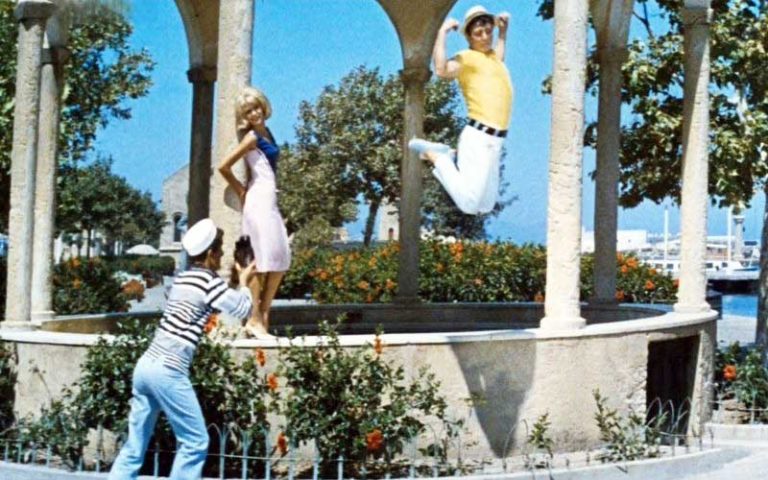 Κορίτσια για Φίλημα (1965)