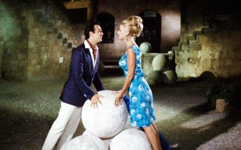Κορίτσια για Φίλημα (1965)